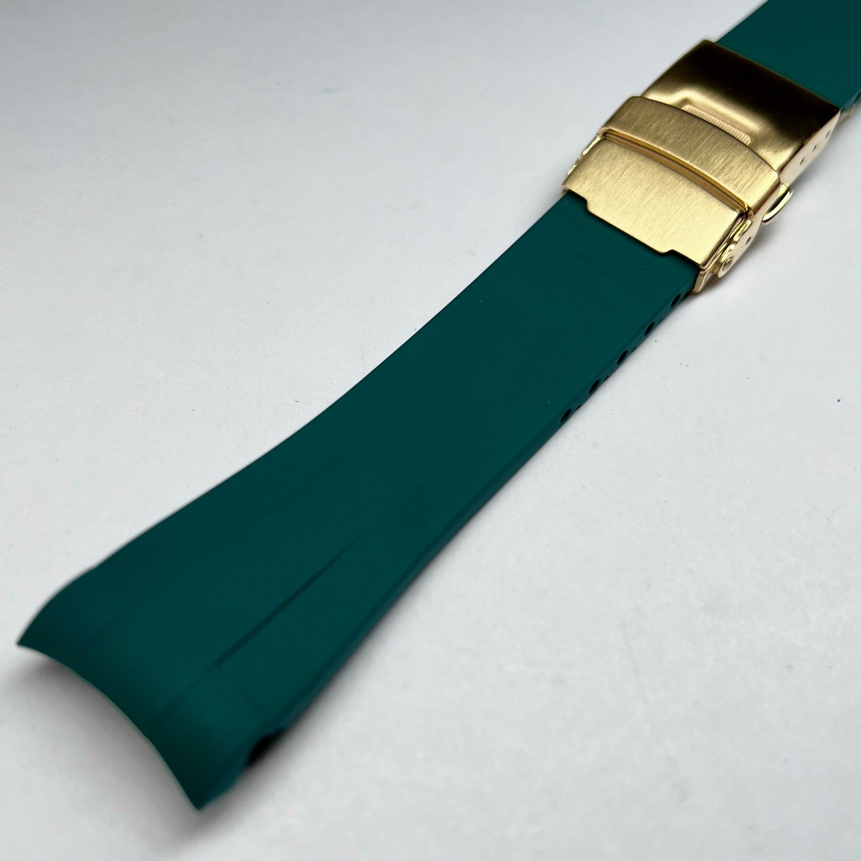 SKX007/SRPD FKM: Green Rubber Strap – WEEZMODS