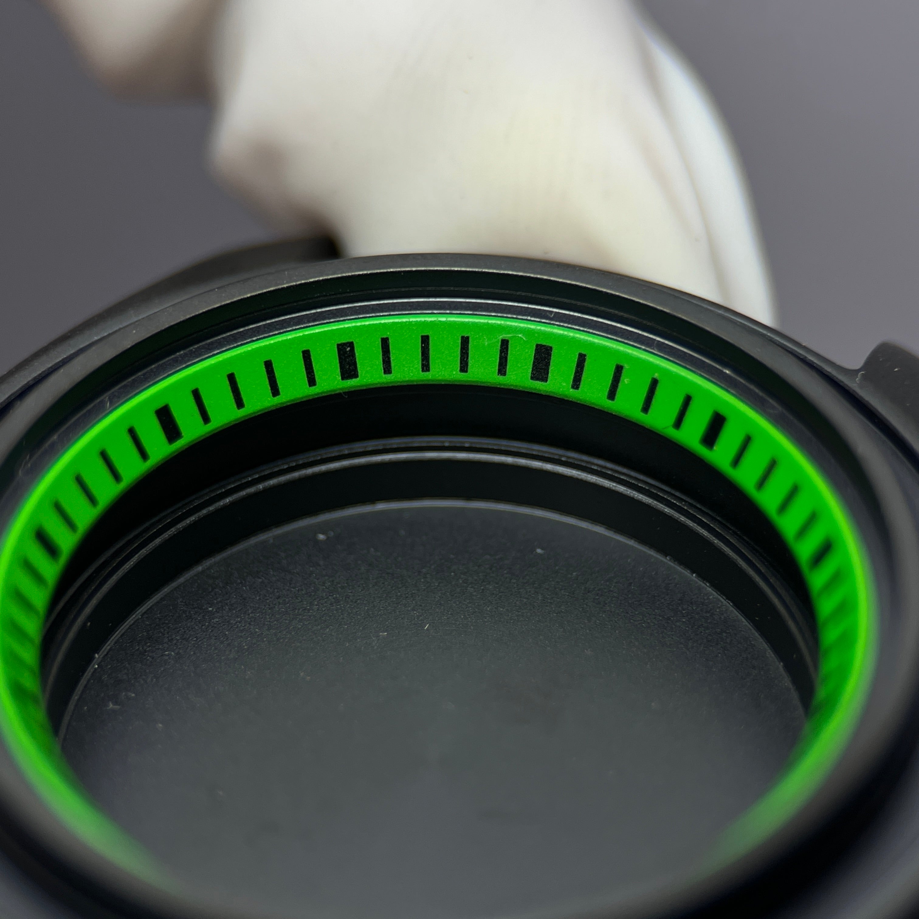 SKX007/SRPD Chapter Ring: Bright Green with Black Markers – WEEZMODS