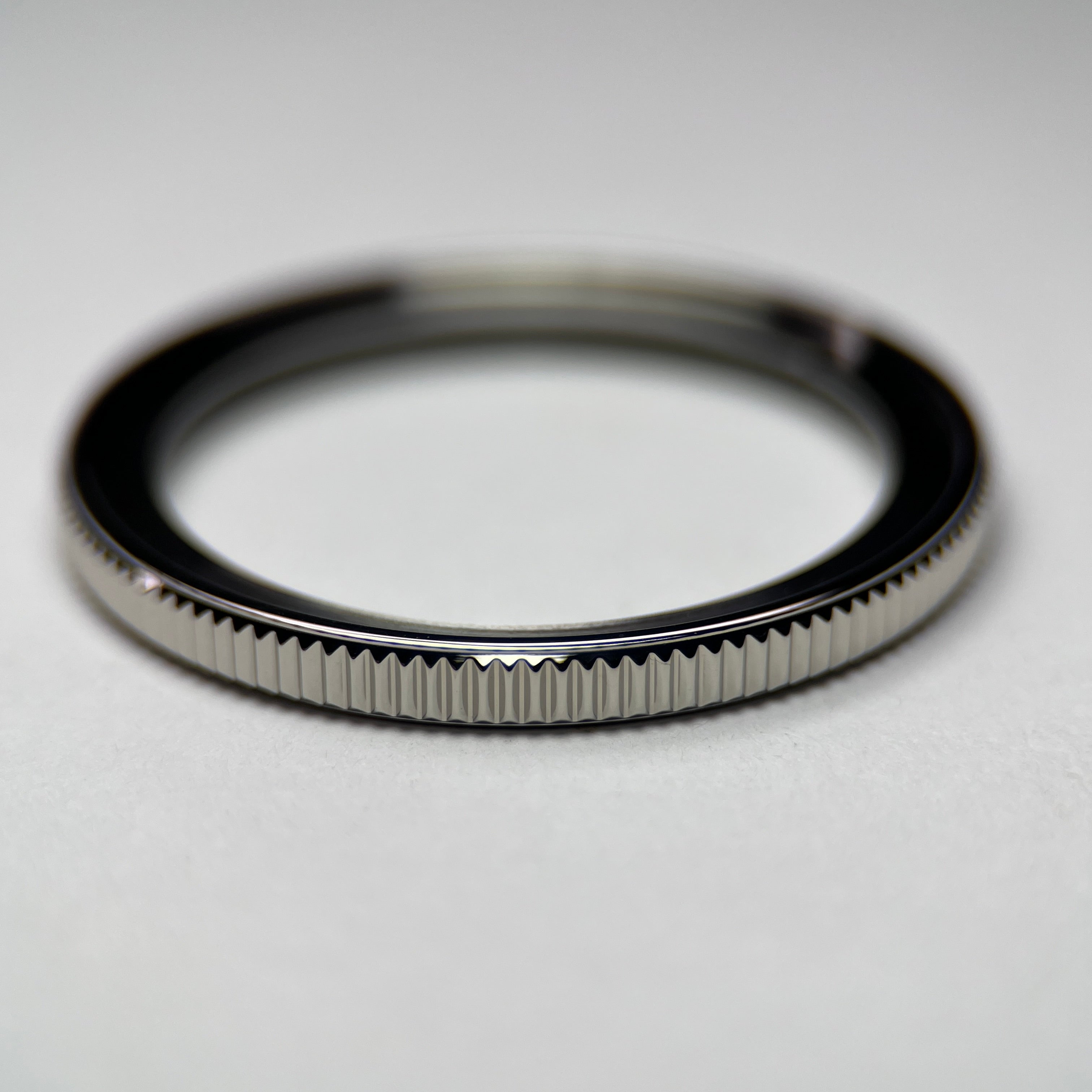 Coin Edge Bezel: Polished Silver Finish – WEEZMODS