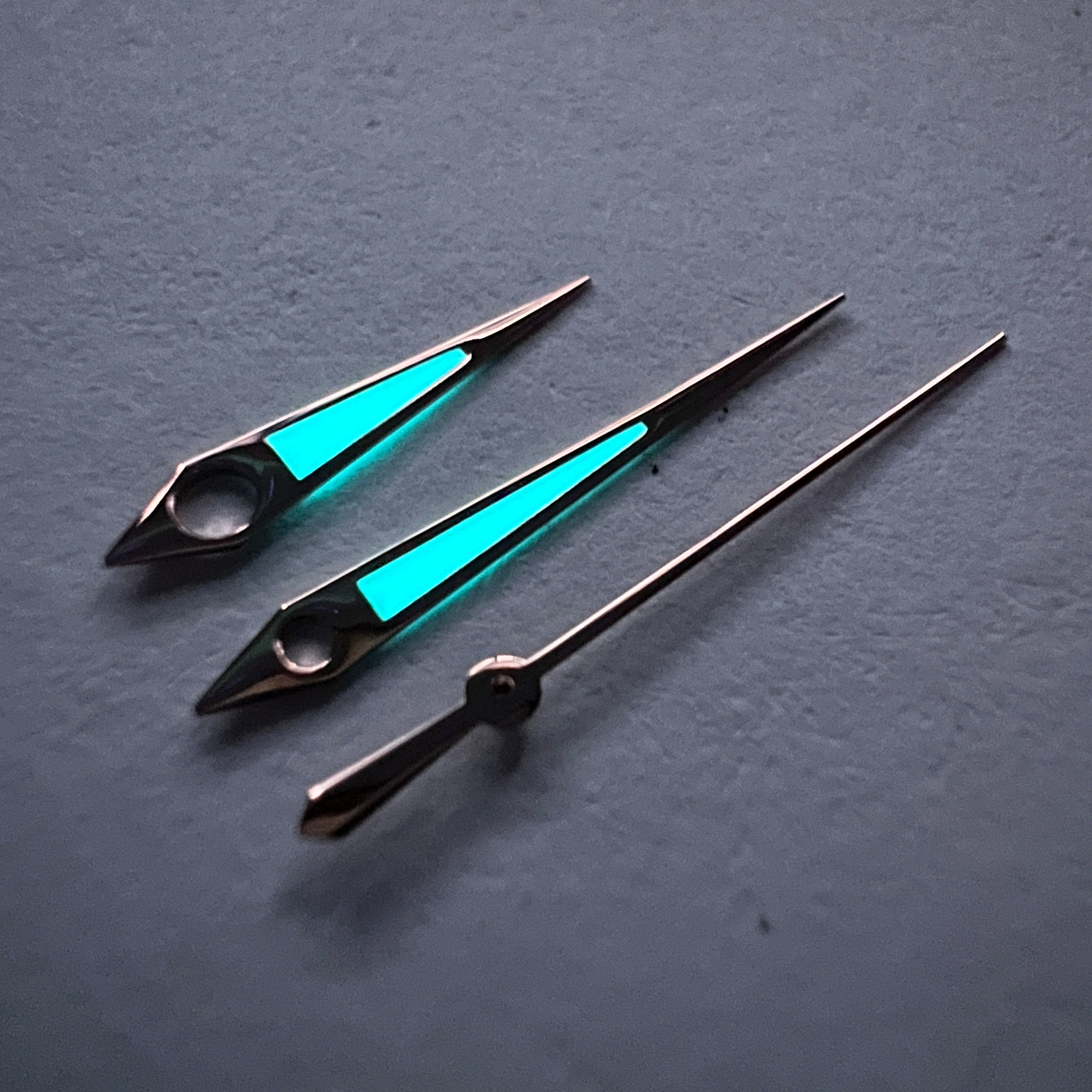 Dauphine: Polished Rose Gold Hands – WEEZMODS